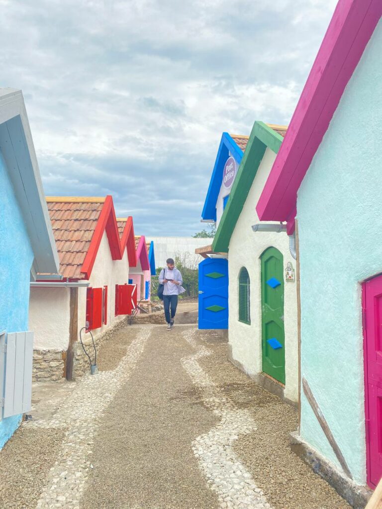 В этот уик-энд в Похребе открывается новая туристическая достопримечательность Молдовы — козий ...